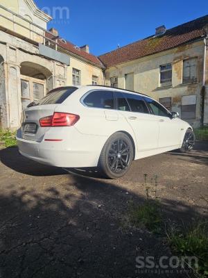 Balts BMW 530 2010 Ventspils, ar dzinēja tilpumu 3.00 L un nobraukumu 370 tūkst. km par 10000 €, foto 4 vietnē AUTOMOTO.COM.LV