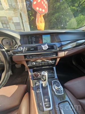 Balts BMW 530 2010 Ventspils, ar dzinēja tilpumu 3.00 L un nobraukumu 370 tūkst. km par 10000 €, foto 7 vietnē AUTOMOTO.COM.LV