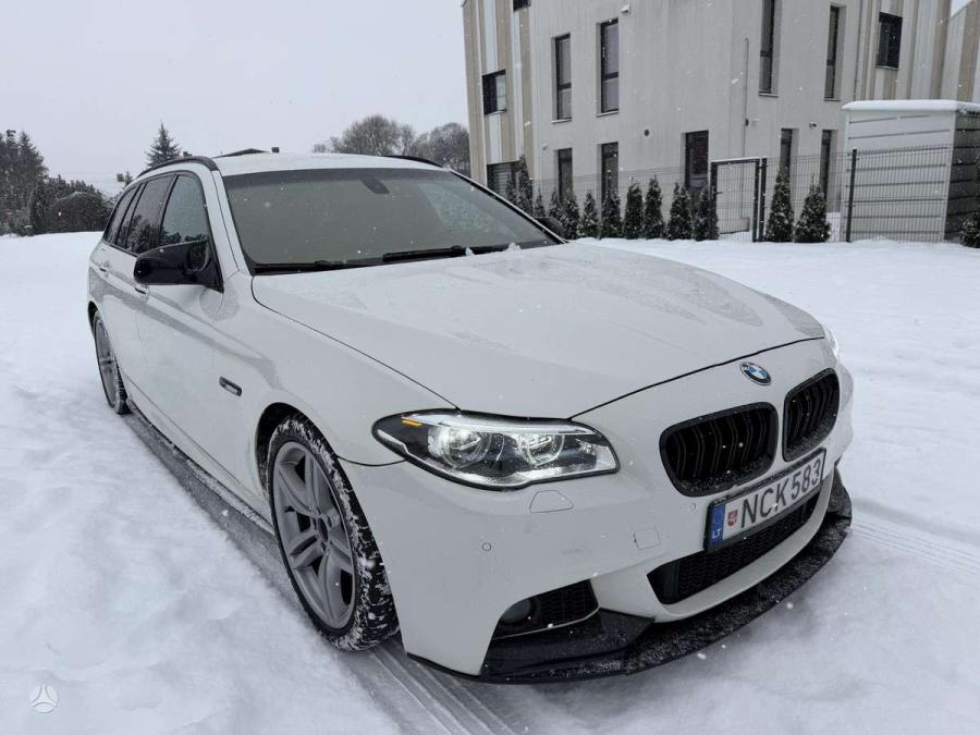 Balts BMW 530 2011 Kauņa, ar dzinēja tilpumu 3.00 L un nobraukumu 310 tūkst. km par 8800 €, foto 5 vietnē AUTOMOTO.COM.LV