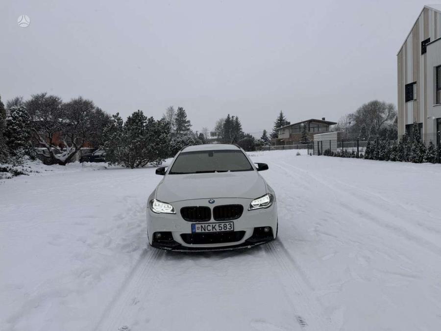 Balts BMW 530 2011 Kauņa, ar dzinēja tilpumu 3.00 L un nobraukumu 310 tūkst. km par 8800 €, foto 6 vietnē AUTOMOTO.COM.LV