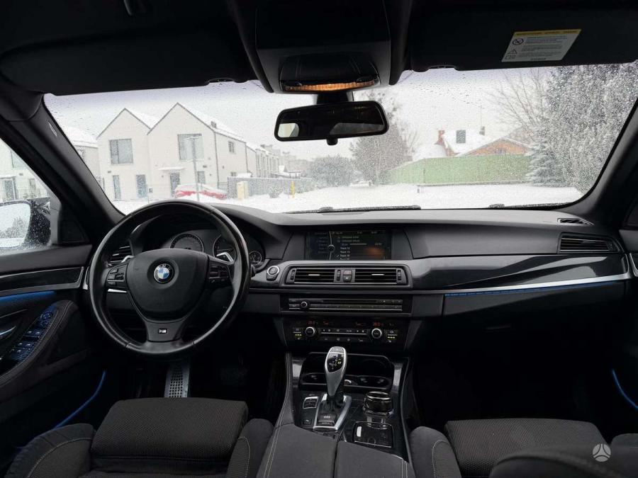 Balts BMW 530 2011 Kauņa, ar dzinēja tilpumu 3.00 L un nobraukumu 310 tūkst. km par 8800 €, foto 12 vietnē AUTOMOTO.COM.LV