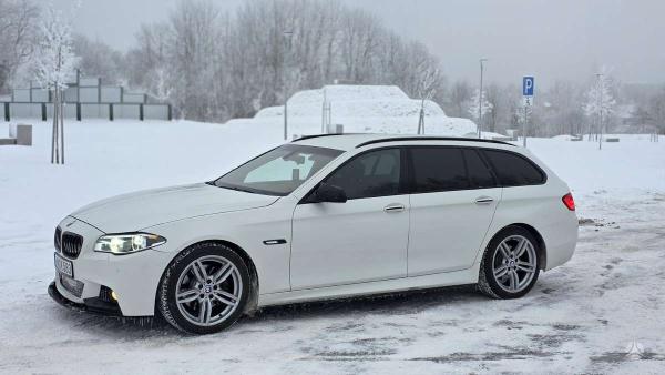 White BMW 530 2011 in Siauliai, with an engine capacity of 3.00 L and mileage of 320 thousand km for 8800 €, photo 2 on AUTOMOTO.COM.LV