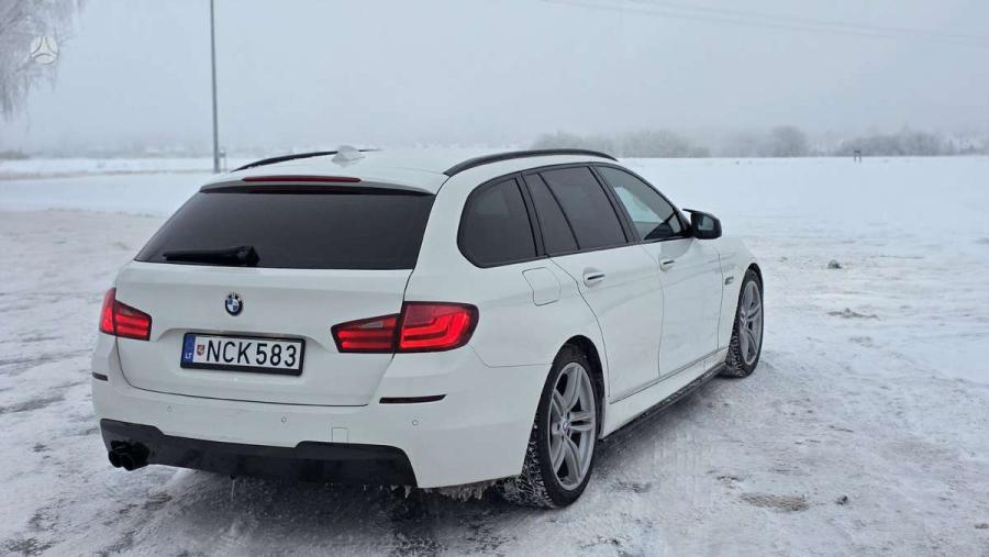 Balts BMW 530 2011 Šauļi, ar dzinēja tilpumu 3.00 L un nobraukumu 320 tūkst. km par 8800 €, foto 5 vietnē AUTOMOTO.COM.LV