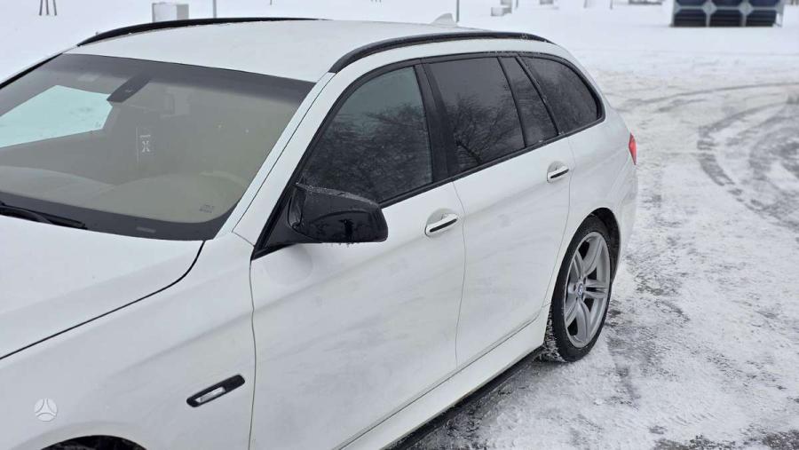 Balts BMW 530 2011 Šauļi, ar dzinēja tilpumu 3.00 L un nobraukumu 320 tūkst. km par 8800 €, foto 11 vietnē AUTOMOTO.COM.LV