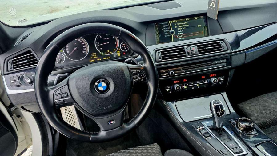Balts BMW 530 2011 Šauļi, ar dzinēja tilpumu 3.00 L un nobraukumu 320 tūkst. km par 8800 €, foto 19 vietnē AUTOMOTO.COM.LV