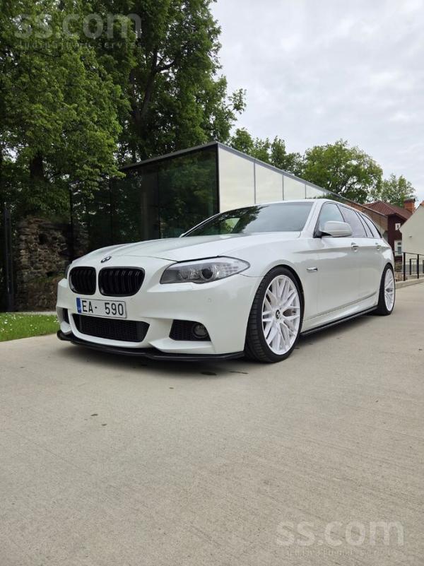 Balts BMW 530 2011 Valmiera, ar dzinēja tilpumu 3.00 L un nobraukumu 227 tūkst. km par 11800 €, foto 4 vietnē AUTOMOTO.COM.LV