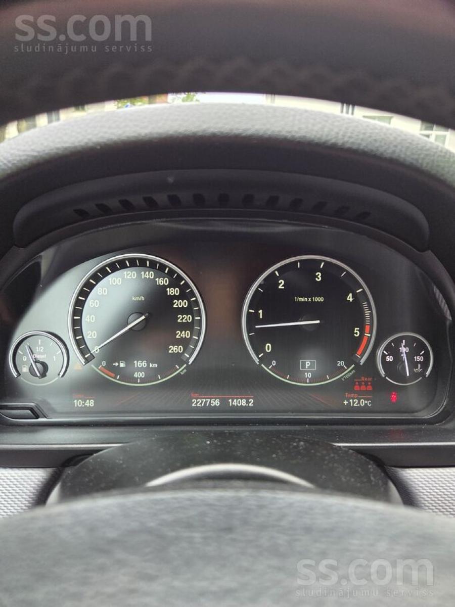 Balts BMW 530 2011 Valmiera, ar dzinēja tilpumu 3.00 L un nobraukumu 227 tūkst. km par 11800 €, foto 6 vietnē AUTOMOTO.COM.LV