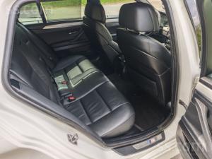 White BMW 530 2011 in Ogre, with an engine capacity of 3.00 L and mileage of 0 thousand km for 8900 €, photo 11 on AUTOMOTO.COM.LV