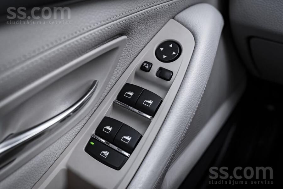 Balts BMW 530 2011 Rīga, ar dzinēja tilpumu 3.00 L un nobraukumu 0 tūkst. km par 6500 €, foto 29 vietnē AUTOMOTO.COM.LV