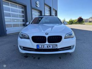 Balts BMW 530 2011 Panevēža, ar dzinēja tilpumu 3.00 L un nobraukumu 423 tūkst. km par 7800 €, foto 4 vietnē AUTOMOTO.COM.LV