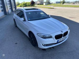 Balts BMW 530 2011 Panevēža, ar dzinēja tilpumu 3.00 L un nobraukumu 423 tūkst. km par 7800 €, foto 5 vietnē AUTOMOTO.COM.LV