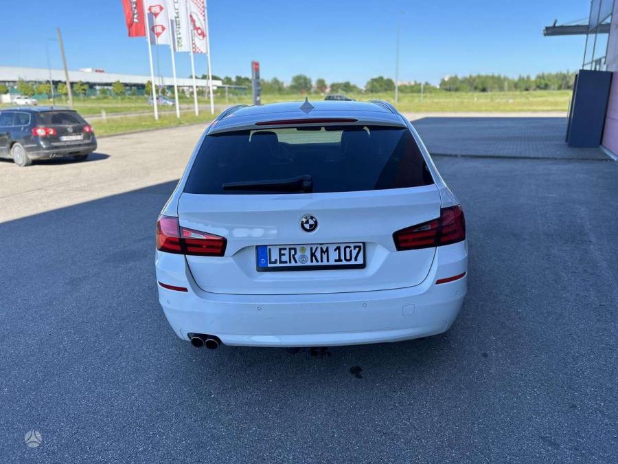Balts BMW 530 2011 Panevēža, ar dzinēja tilpumu 3.00 L un nobraukumu 423 tūkst. km par 7800 €, foto 8 vietnē AUTOMOTO.COM.LV