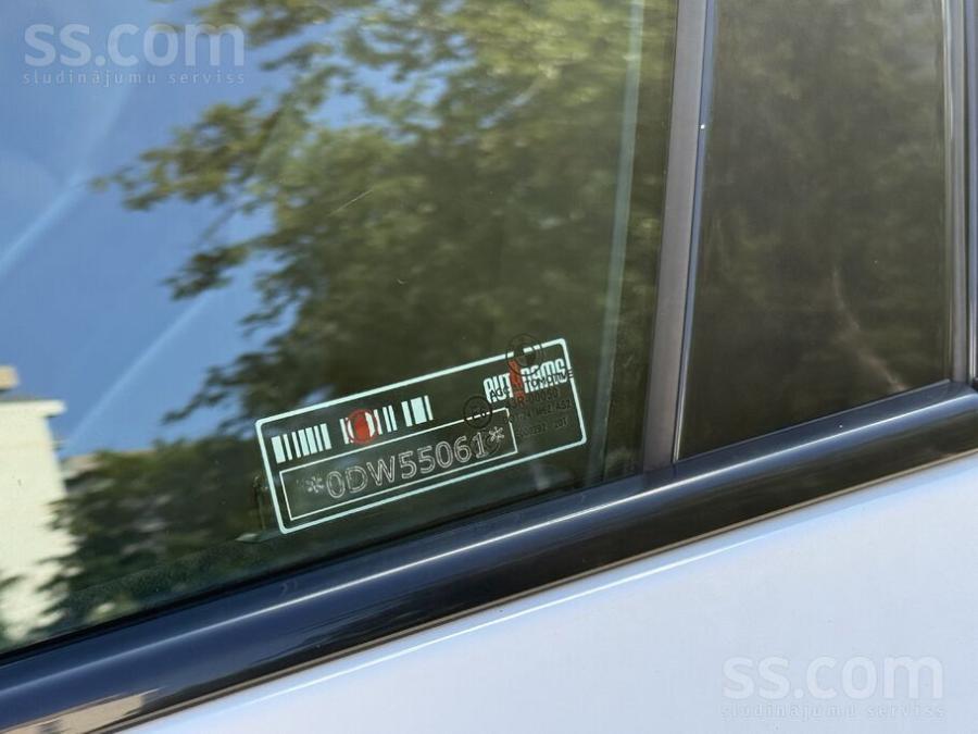 White BMW 530 2011 in Riga, with an engine capacity of 3.00 L and mileage of 275 thousand km for 13500 €, photo 14 on AUTOMOTO.COM.LV