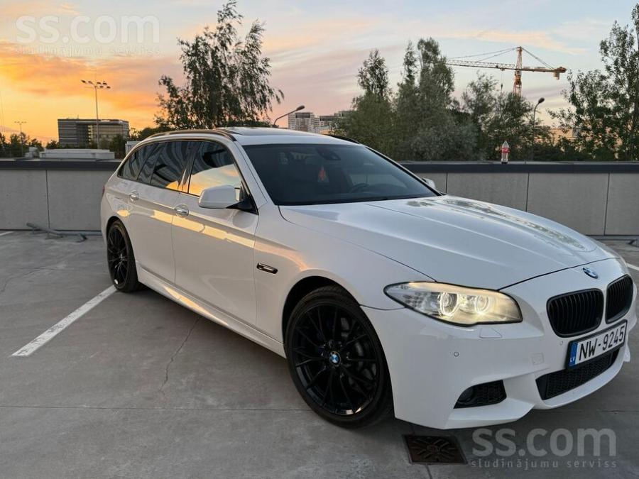 White BMW 530 2012 in Riga, with an engine capacity of 3.00 L and mileage of 309 thousand km for 11390 €, photo 2 on AUTOMOTO.COM.LV