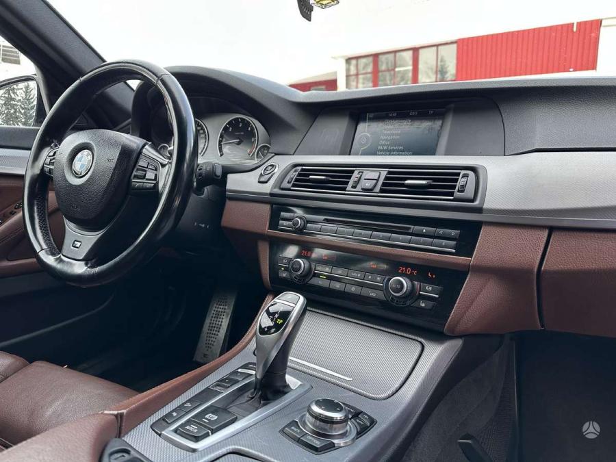 Balts BMW 530 2012 Klaipėda, ar dzinēja tilpumu 2.99 L un nobraukumu 340 tūkst. km par 8999 €, foto 25 vietnē AUTOMOTO.COM.LV
