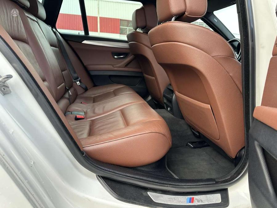 Balts BMW 530 2012 Klaipėda, ar dzinēja tilpumu 2.99 L un nobraukumu 340 tūkst. km par 8999 €, foto 27 vietnē AUTOMOTO.COM.LV