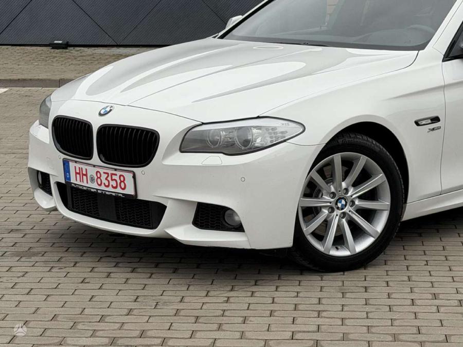 Balts BMW 530 2012 Jonava, ar dzinēja tilpumu 2.99 L un nobraukumu 291 tūkst. km par 9400 €, foto 3 vietnē AUTOMOTO.COM.LV
