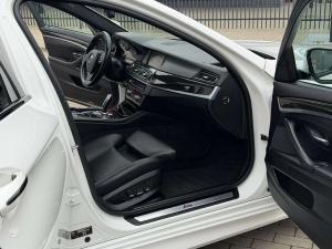 Balts BMW 530 2012 Jonava, ar dzinēja tilpumu 2.99 L un nobraukumu 291 tūkst. km par 9400 €, foto 18 vietnē AUTOMOTO.COM.LV