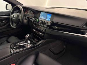 White BMW 530 2012 in Marijampole, with an engine capacity of 2.99 L and mileage of 307 thousand km for 8999 €, photo 15 on AUTOMOTO.COM.LV