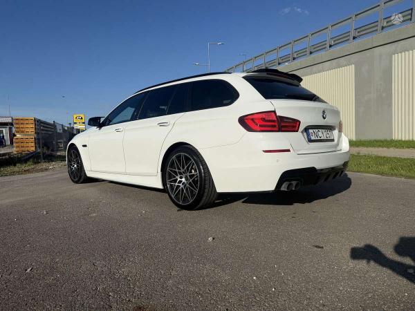 White BMW 530 2012 in Mazeikiai, with an engine capacity of 2.99 L and mileage of 363 thousand km for 10000 €, photo 5 on AUTOMOTO.COM.LV
