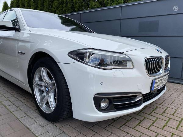 White BMW 530 2013 in Marijampole, with an engine capacity of 2.99 L and mileage of 258 thousand km for 12650 €, photo 7 on AUTOMOTO.COM.LV