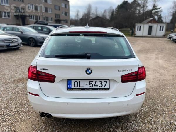 Balts BMW 530 2013 Kuldīga, ar dzinēja tilpumu 3.00 L un nobraukumu 284 tūkst. km par 8790 €, foto 7 vietnē AUTOMOTO.COM.LV