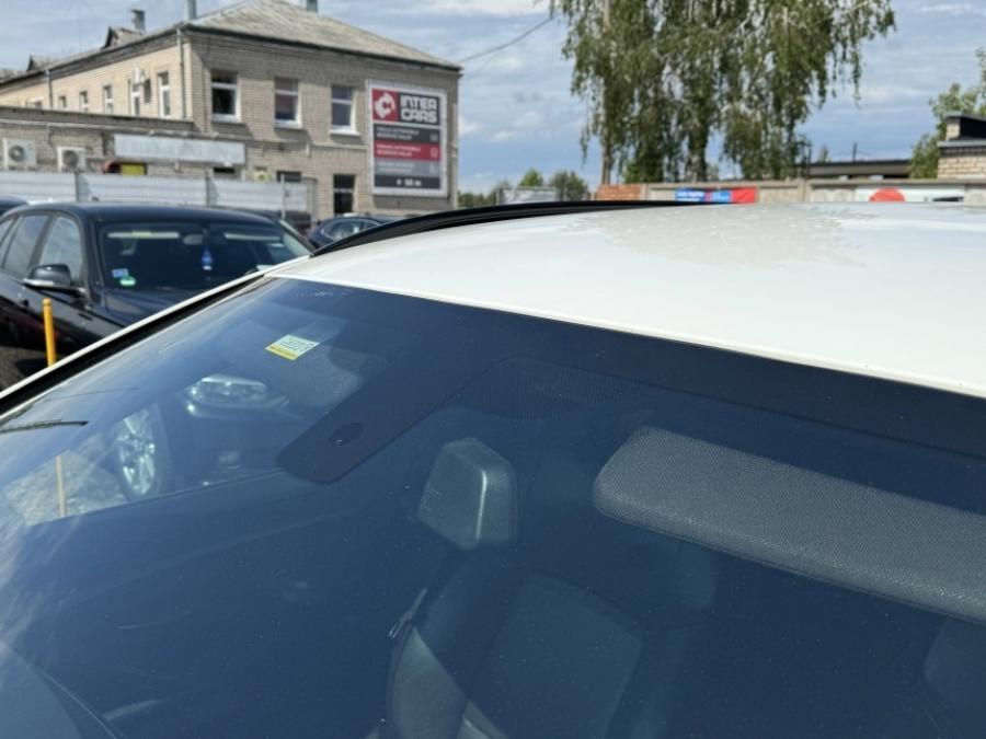 White BMW 530 2013 in Riga, with an engine capacity of 3.00 L and mileage of 265 thousand km for 10200 €, photo 9 on AUTOMOTO.COM.LV