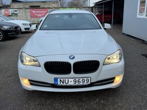 White BMW 530 2013 in Riga, with an engine capacity of 3.00 L and mileage of 265 thousand km for 10200 €, photo 24 on AUTOMOTO.COM.LV