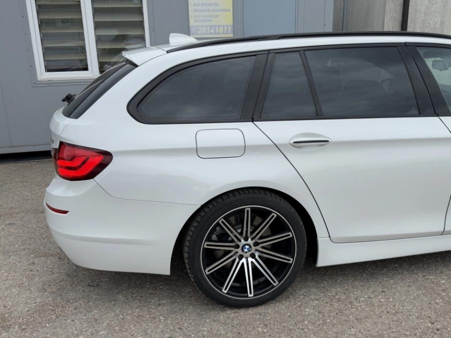 White BMW 530 2013 in Riga, with an engine capacity of 3.00 L and mileage of 265 thousand km for 10200 €, photo 40 on AUTOMOTO.COM.LV