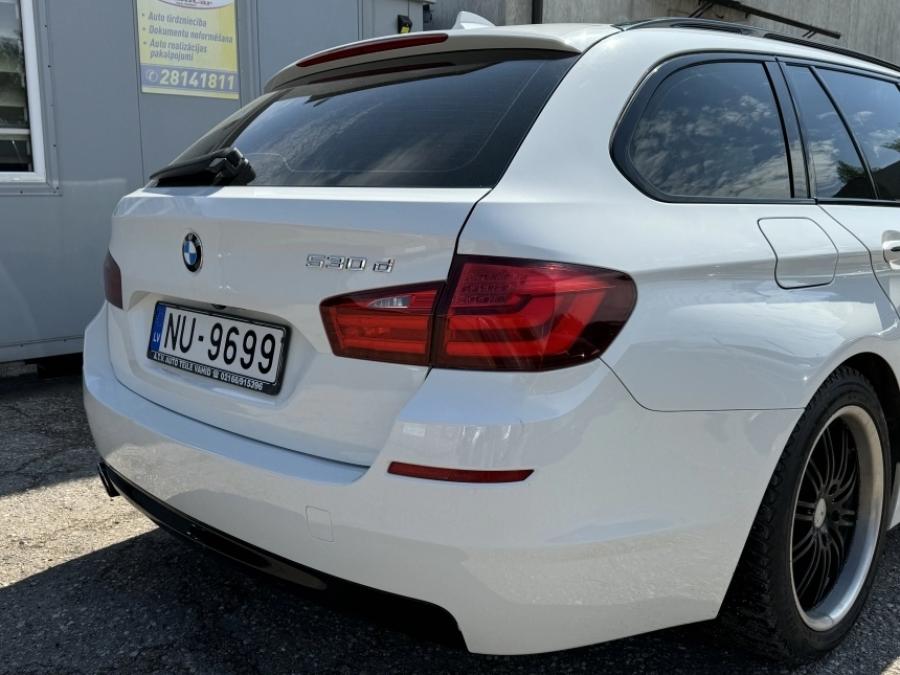 White BMW 530 2013 in Riga, with an engine capacity of 3.00 L and mileage of 265 thousand km for 10200 €, photo 45 on AUTOMOTO.COM.LV