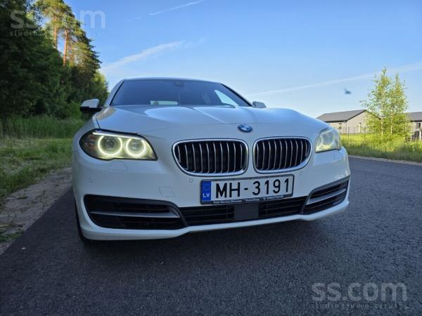 White BMW 530 2013 in Riga, with an engine capacity of 3.00 L and mileage of 372 thousand km for 12000 €, photo 1 on AUTOMOTO.COM.LV