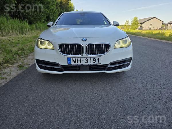 White BMW 530 2013 in Riga, with an engine capacity of 3.00 L and mileage of 372 thousand km for 12000 €, photo 2 on AUTOMOTO.COM.LV