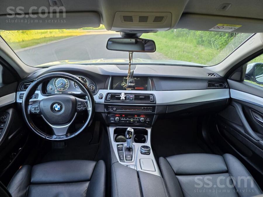 White BMW 530 2013 in Riga, with an engine capacity of 3.00 L and mileage of 372 thousand km for 12000 €, photo 15 on AUTOMOTO.COM.LV