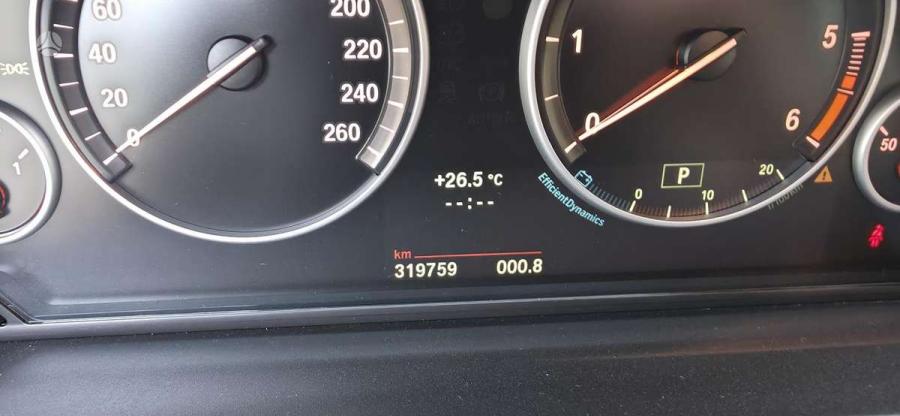 Белый БМВ 530 2013 в Вильнюс, объемом двигателя 2.99 л и пробегом 319 тыс. км за 11500 €, фото 13 на AUTOMOTO.COM.LV