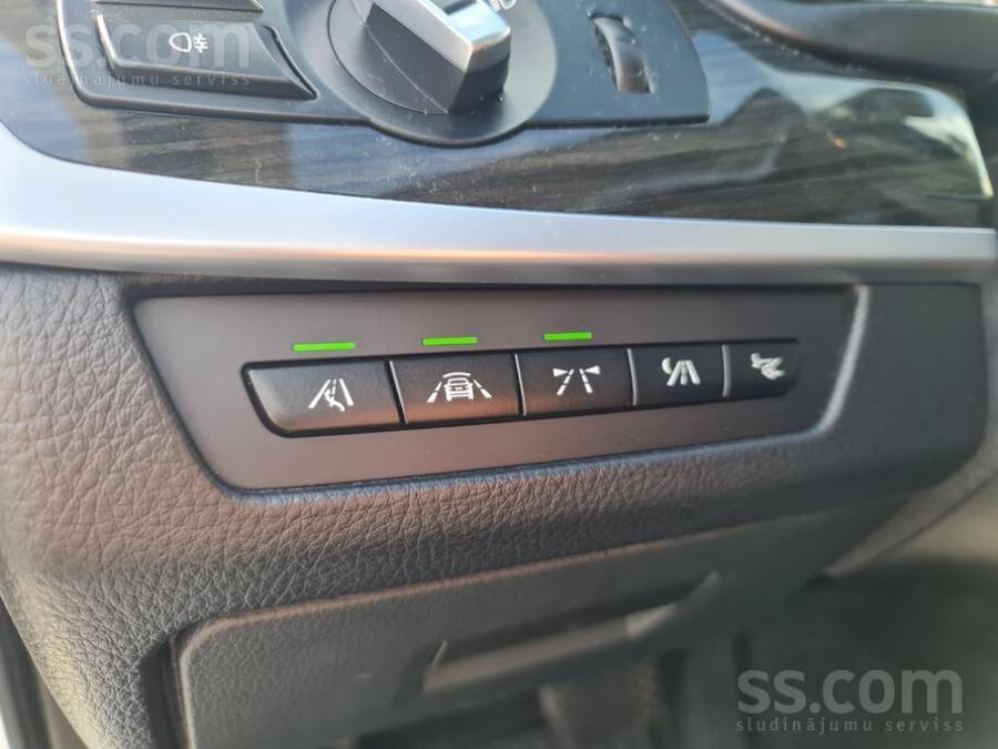 Balts BMW 530 2013 Rīga, ar dzinēja tilpumu 3.00 L un nobraukumu 328 tūkst. km par 11999 €, foto 19 vietnē AUTOMOTO.COM.LV