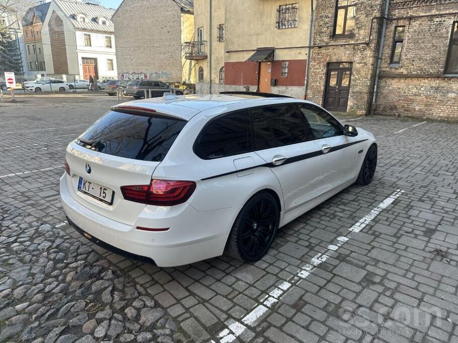 White BMW 530 2014 in Riga, with an engine capacity of 3.00 L and mileage of 334 thousand km for 12500 €, photo 6 on AUTOMOTO.COM.LV