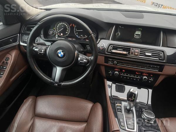 White BMW 530 2014 in Riga, with an engine capacity of 3.00 L and mileage of 338 thousand km for 10950 €, photo 8 on AUTOMOTO.COM.LV