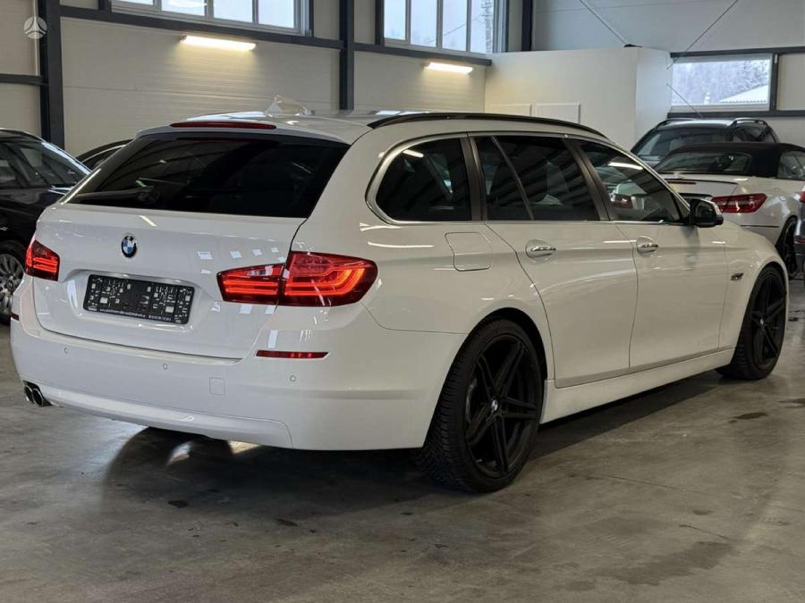 White BMW 530 2014 in Marijampole, with an engine capacity of 2.99 L and mileage of 244 thousand km for 10200 €, photo 8 on AUTOMOTO.COM.LV