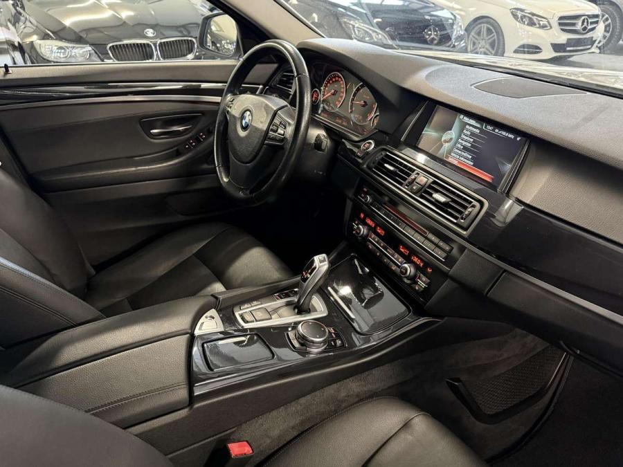 White BMW 530 2014 in Marijampole, with an engine capacity of 2.99 L and mileage of 244 thousand km for 10200 €, photo 31 on AUTOMOTO.COM.LV