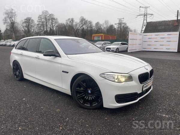 Balts BMW 530 2014 Rīga, ar dzinēja tilpumu 3.00 L un nobraukumu 338 tūkst. km par 10950 €, foto 3 vietnē AUTOMOTO.COM.LV