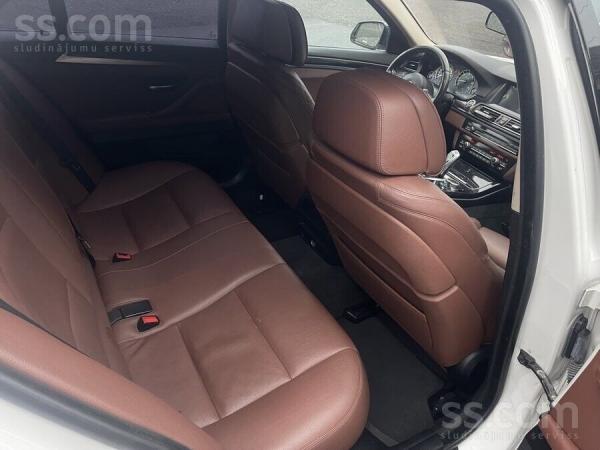 Balts BMW 530 2014 Rīga, ar dzinēja tilpumu 3.00 L un nobraukumu 338 tūkst. km par 10950 €, foto 10 vietnē AUTOMOTO.COM.LV