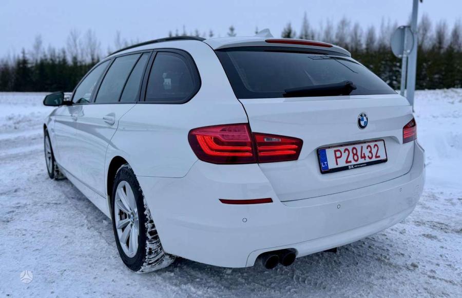 White BMW 530 2014 in Vilnius, with an engine capacity of 2.99 L and mileage of 265 thousand km for 12299 €, photo 12 on AUTOMOTO.COM.LV