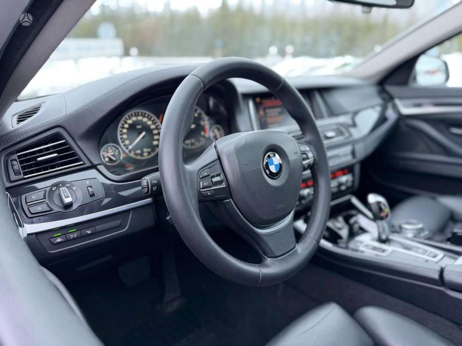 White BMW 530 2014 in Vilnius, with an engine capacity of 2.99 L and mileage of 265 thousand km for 12299 €, photo 17 on AUTOMOTO.COM.LV