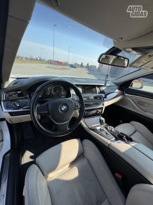 White BMW 530 2014 in Kretinga, with an engine capacity of 3.00 L and mileage of 330 thousand km for 7500 €, photo 10 on AUTOMOTO.COM.LV