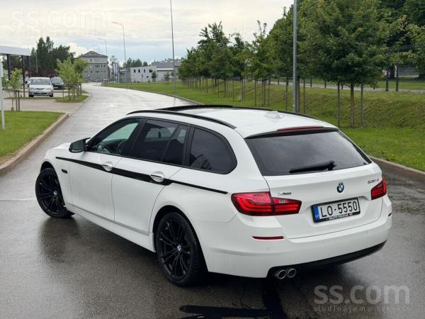 Balts BMW 530 2014 Rīga, ar dzinēja tilpumu 3.00 L un nobraukumu 262 tūkst. km par 13499 €, foto 4 vietnē AUTOMOTO.COM.LV
