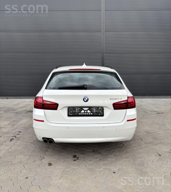Balts BMW 530 2014 Rīga, ar dzinēja tilpumu 3.00 L un nobraukumu 270 tūkst. km par 10990 €, foto 2 vietnē AUTOMOTO.COM.LV