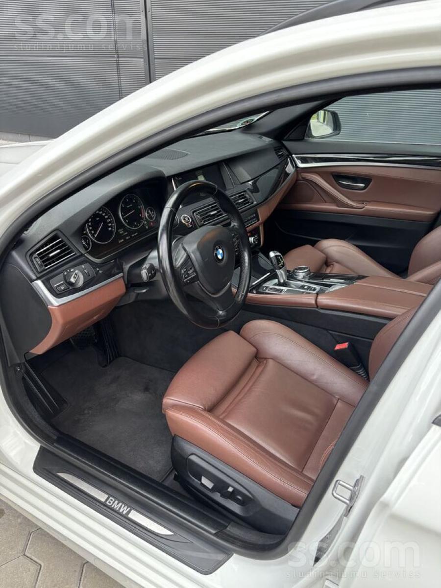 Balts BMW 530 2014 Rīga, ar dzinēja tilpumu 3.00 L un nobraukumu 270 tūkst. km par 10990 €, foto 10 vietnē AUTOMOTO.COM.LV