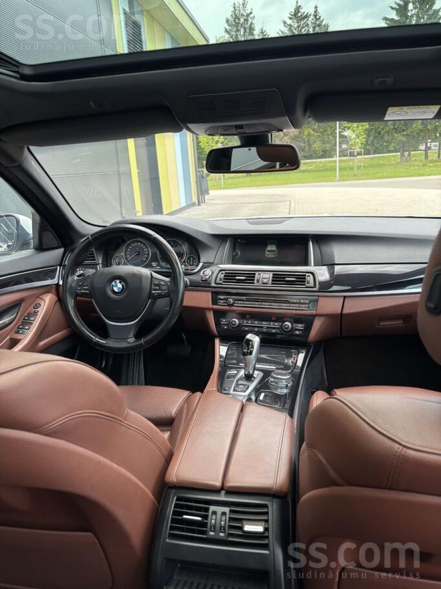 Balts BMW 530 2014 Rīga, ar dzinēja tilpumu 3.00 L un nobraukumu 270 tūkst. km par 10990 €, foto 15 vietnē AUTOMOTO.COM.LV