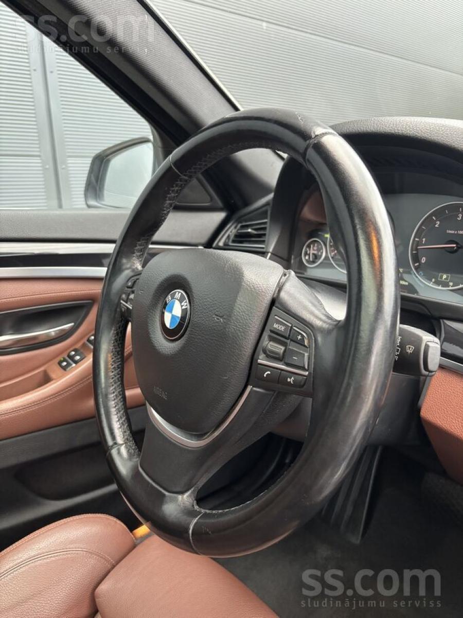Balts BMW 530 2014 Rīga, ar dzinēja tilpumu 3.00 L un nobraukumu 270 tūkst. km par 10990 €, foto 16 vietnē AUTOMOTO.COM.LV
