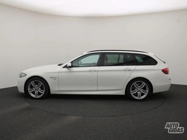 White BMW 530 2014 in Vilnius, with an engine capacity of 3.00 L and mileage of 247 thousand km for 12999 €, photo 6 on AUTOMOTO.COM.LV